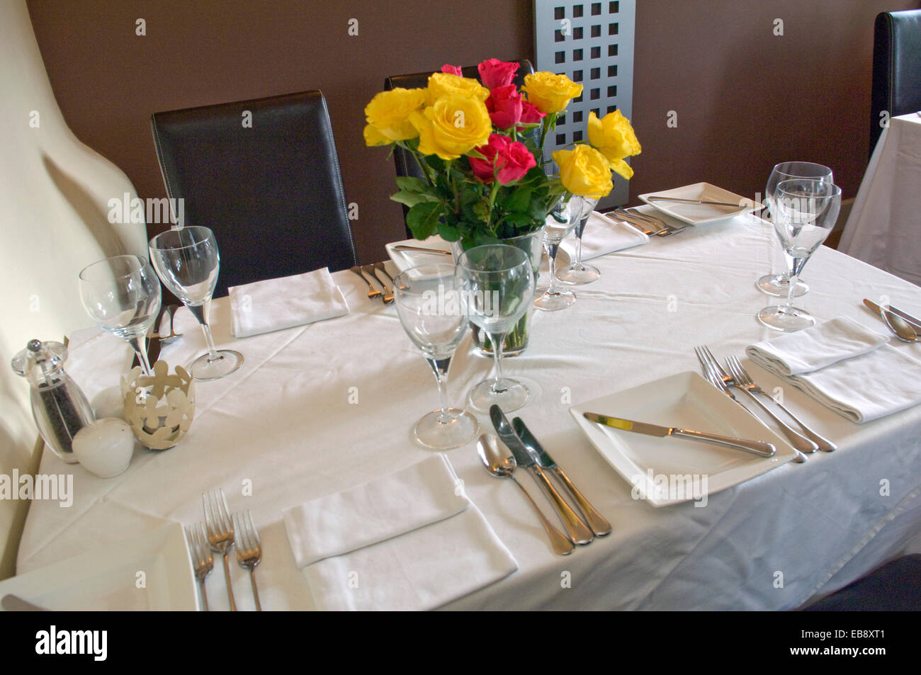 Harlech restaurant hi-res stock photography and images - Alamy