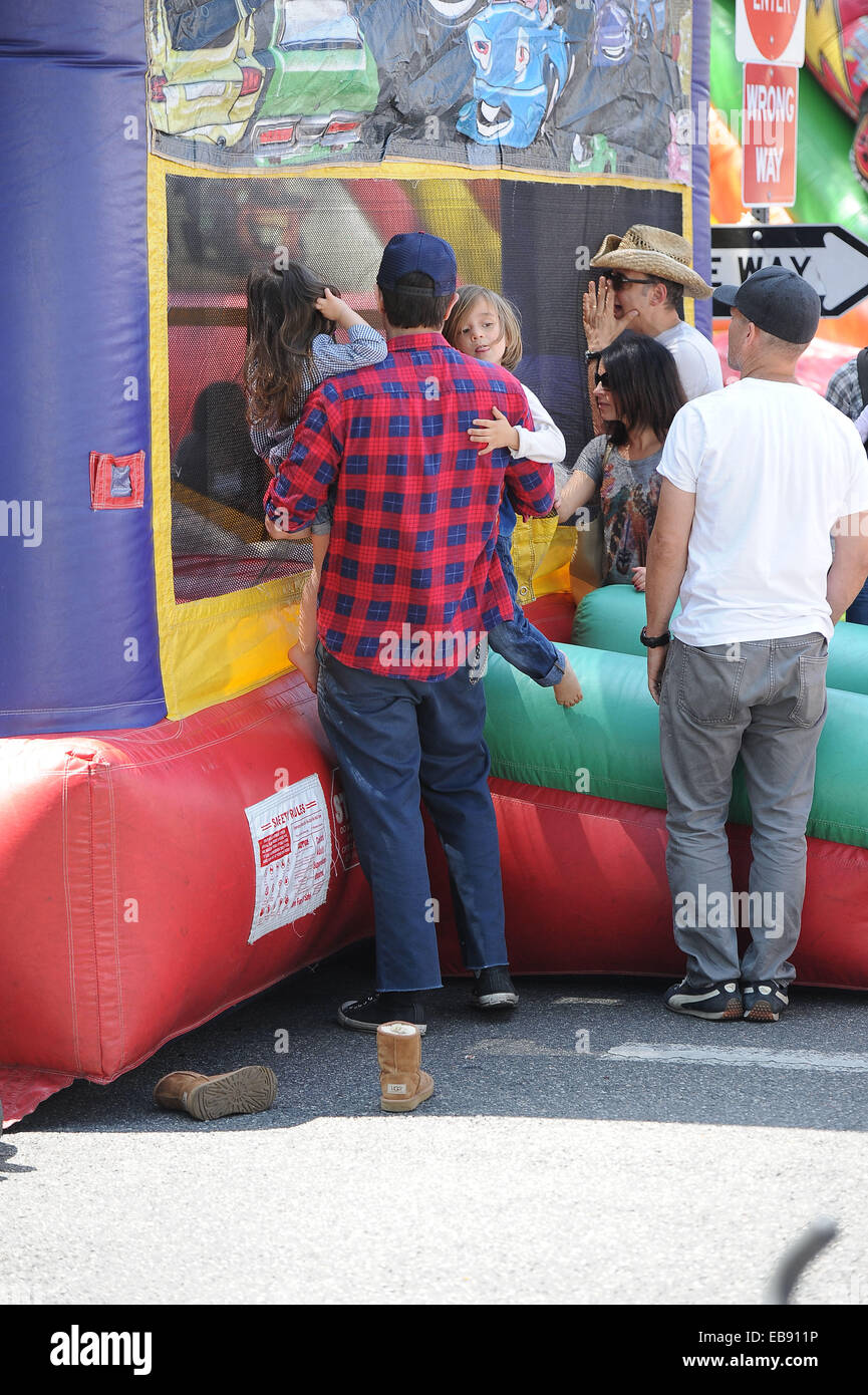 Johnny Knoxville spends time with his wife, Naomi Nelson and children ...