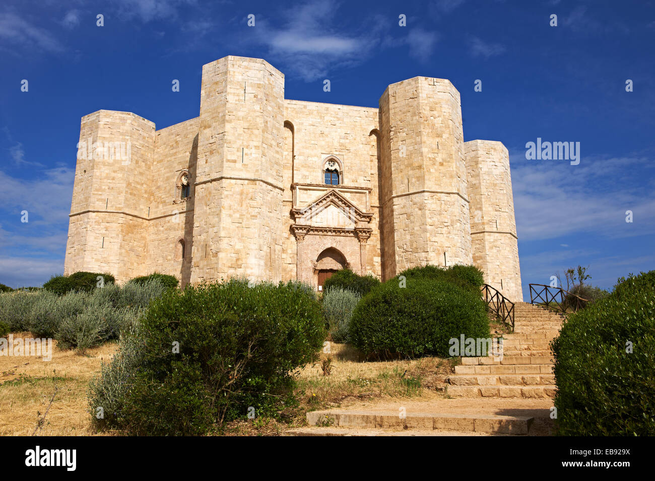 Octagonal castle hi-res stock photography and images - Alamy