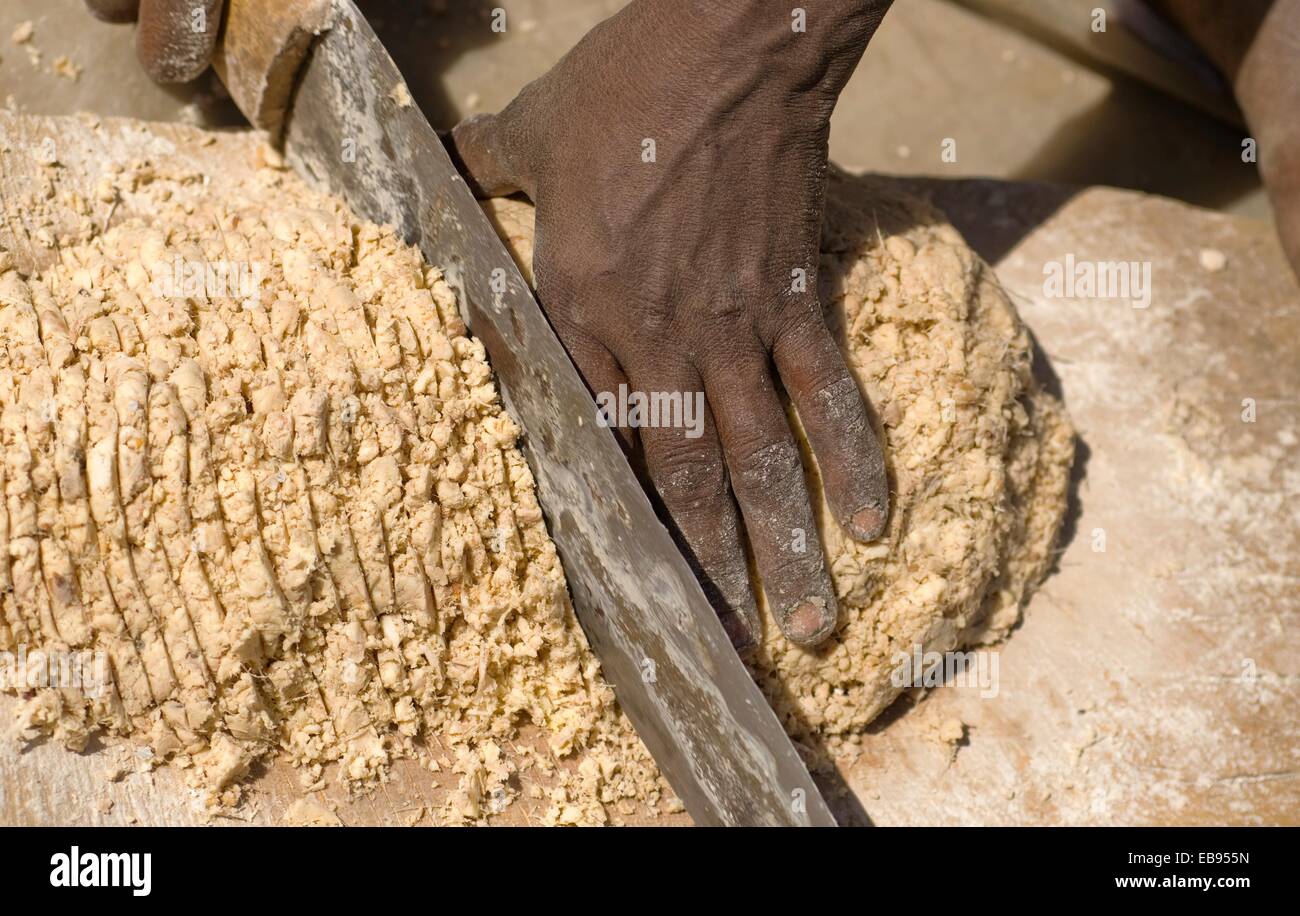 Street knife hi-res stock photography and images - Alamy