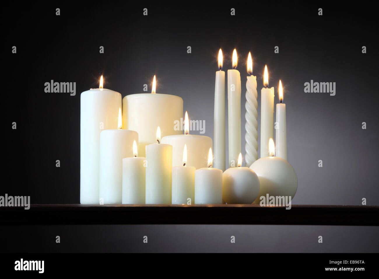 Group of candles hi-res stock photography and images - Alamy