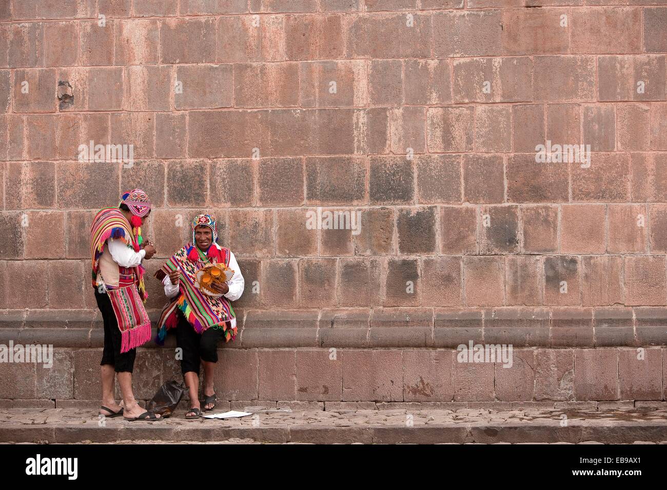 Two peruvian men hi-res stock photography and images - Alamy