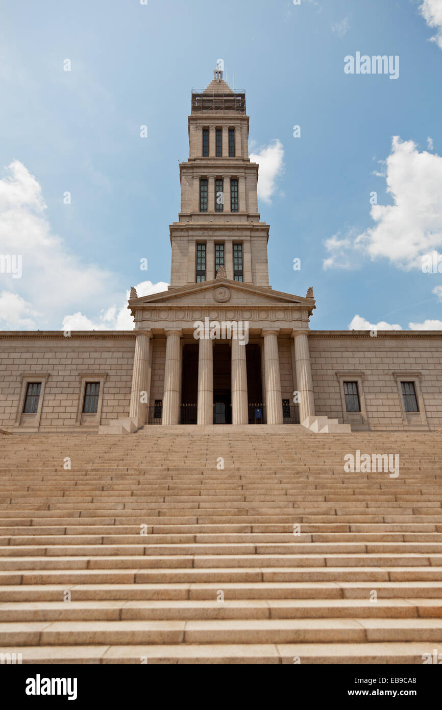 The George Washington Masonic National Memorial in Alexandria, Virginia ...