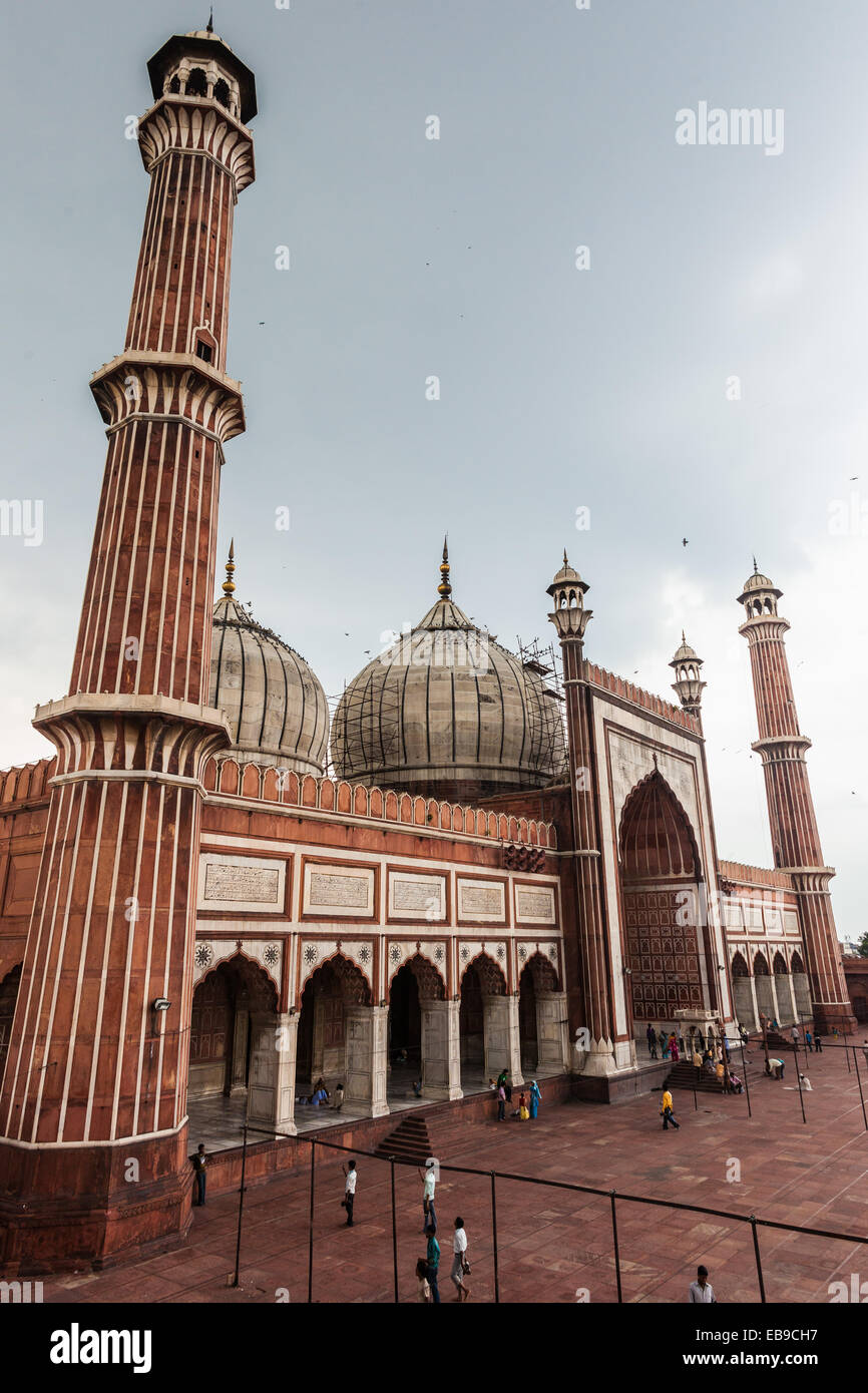 View of the Jama Masjid mosque in New Delhi India Stock Photo - Alamy