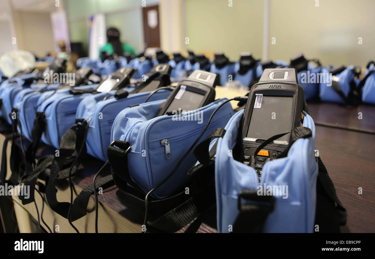 Live fingerprint hi-res stock photography and images - Alamy