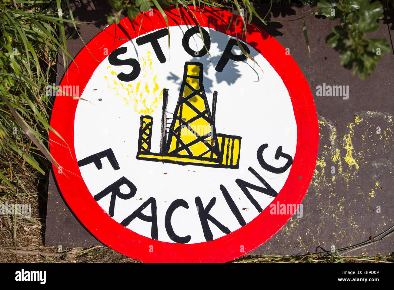 Politics protesting environment placard banner hi-res stock photography ...