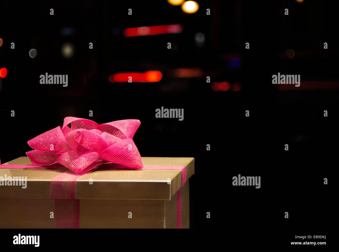 Box ribbon hi-res stock photography and images - Alamy