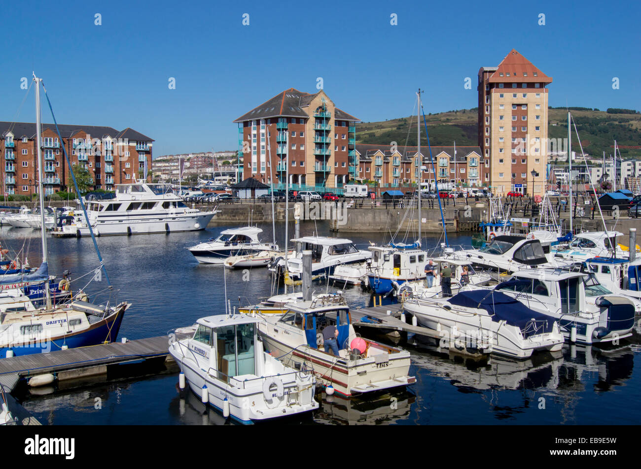 Swansea city hi-res stock photography and images - Alamy