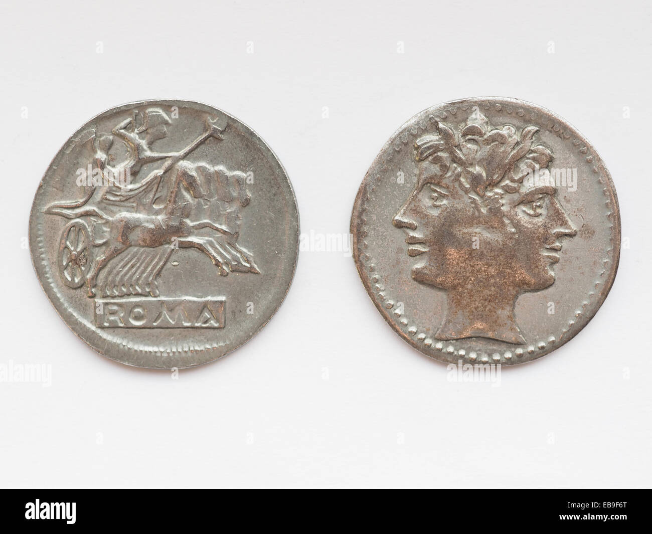 Coins italy hi-res stock photography and images - Alamy