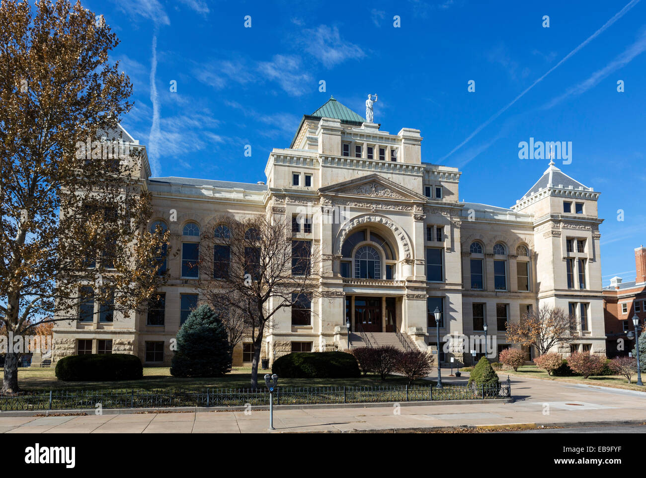 Historic county courthouse wichita usa hi-res stock photography and ...