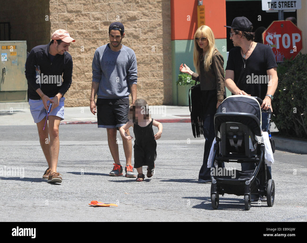 Rachel Zoe and Skyler Berman go to lunch at Ugo Italian cafe with ...