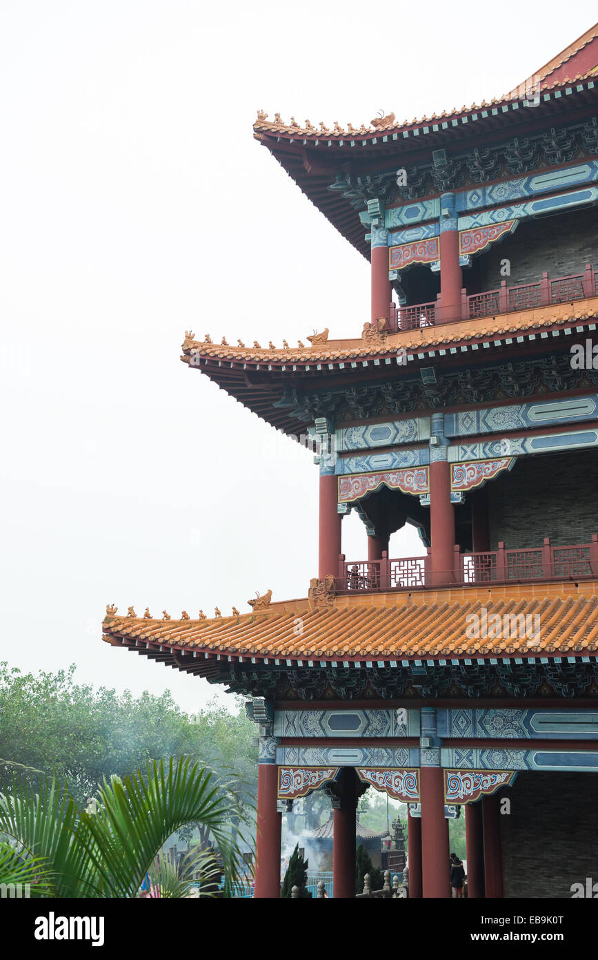 Chinese historical imperial temple hi-res stock photography and images ...