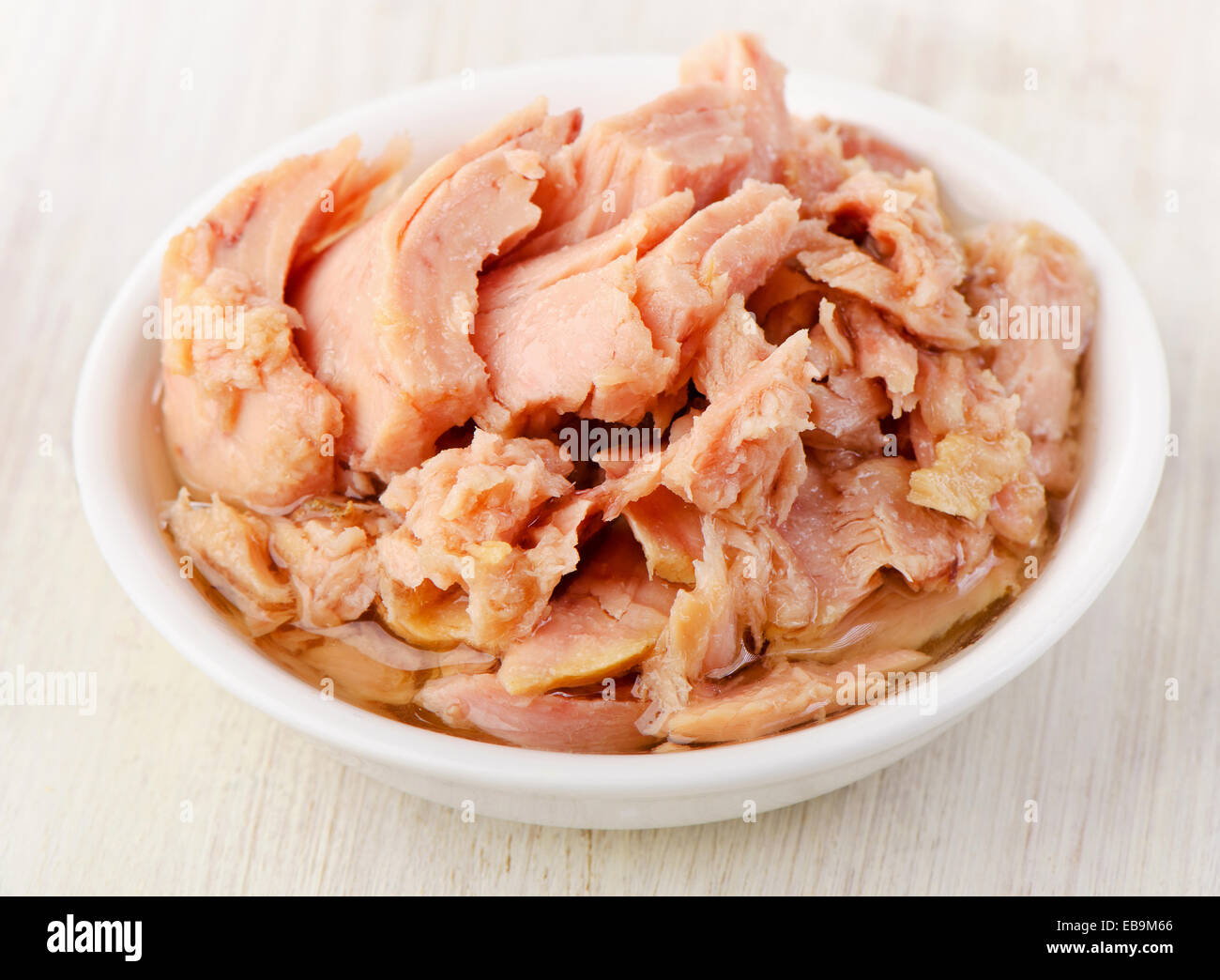 Canned tuna hi-res stock photography and images - Alamy
