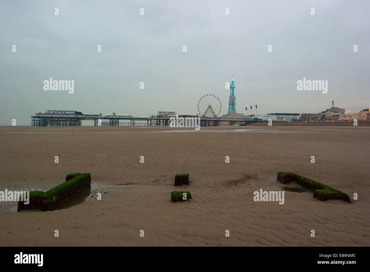 Blackpool, UK. 28th Nov, 2014. UK Weather: A murky morning in Blackpool ...