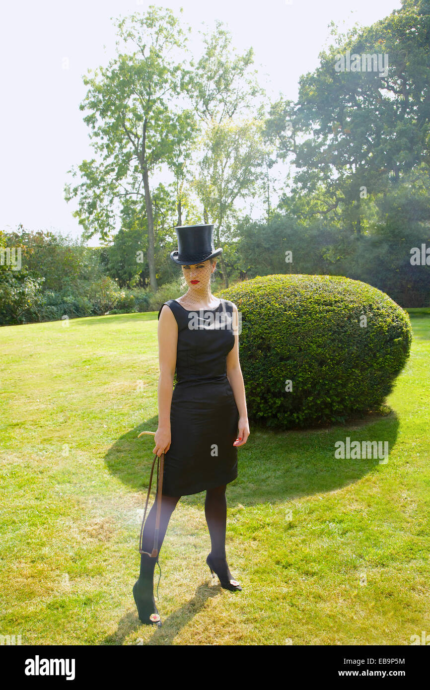 Black net veil hi-res stock photography and images - Alamy