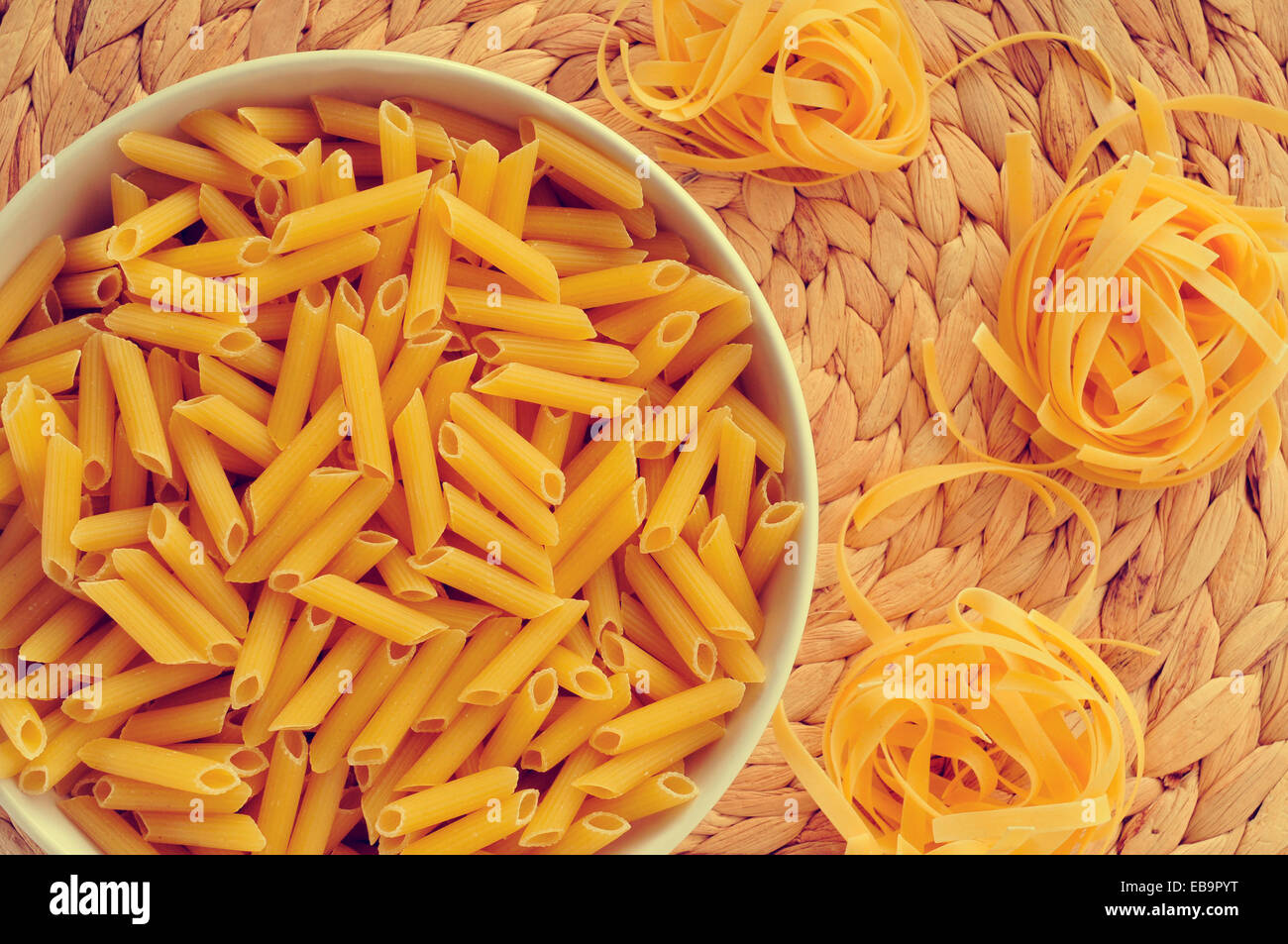 Egg shape house hi-res stock photography and images - Alamy