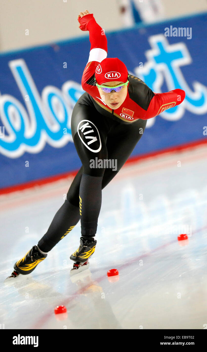 Seoul, South Korea. 23rd Nov, 2014. Qishi Li (CHN) Speed Skating ...
