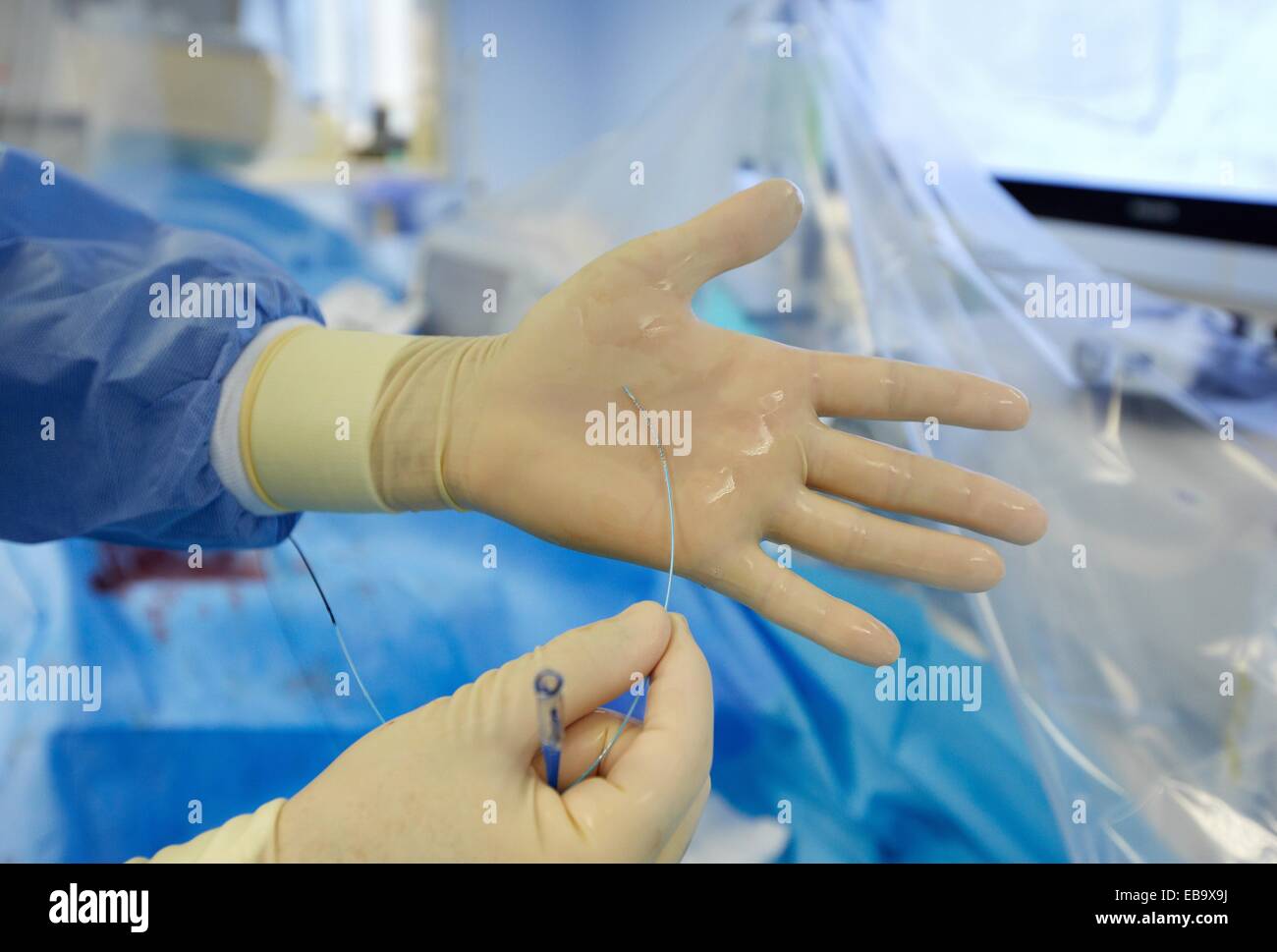 Coronary angioplasty surgeon hi-res stock photography and images - Alamy