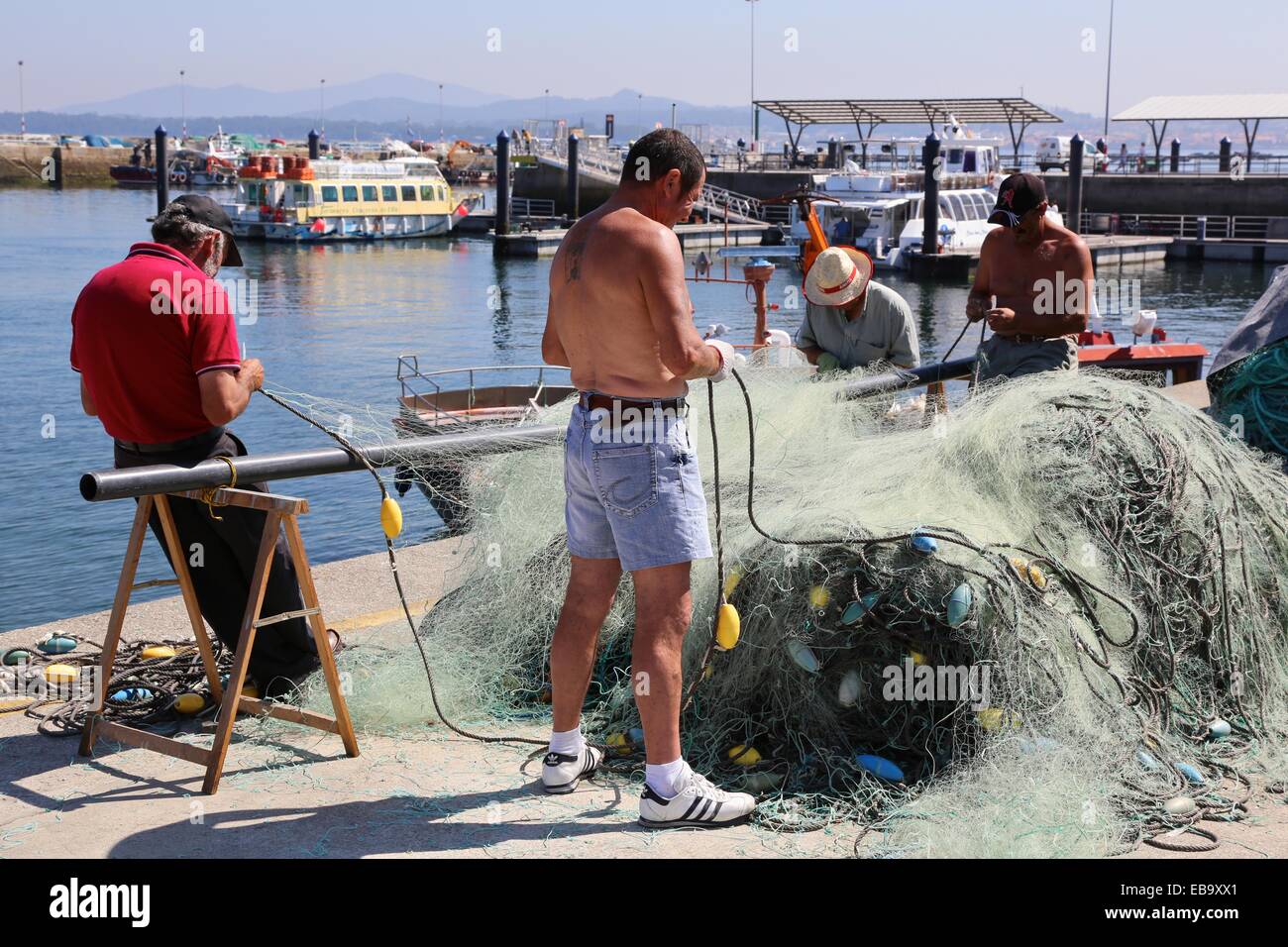 O grove fishing pontevedra hi-res stock photography and images - Alamy