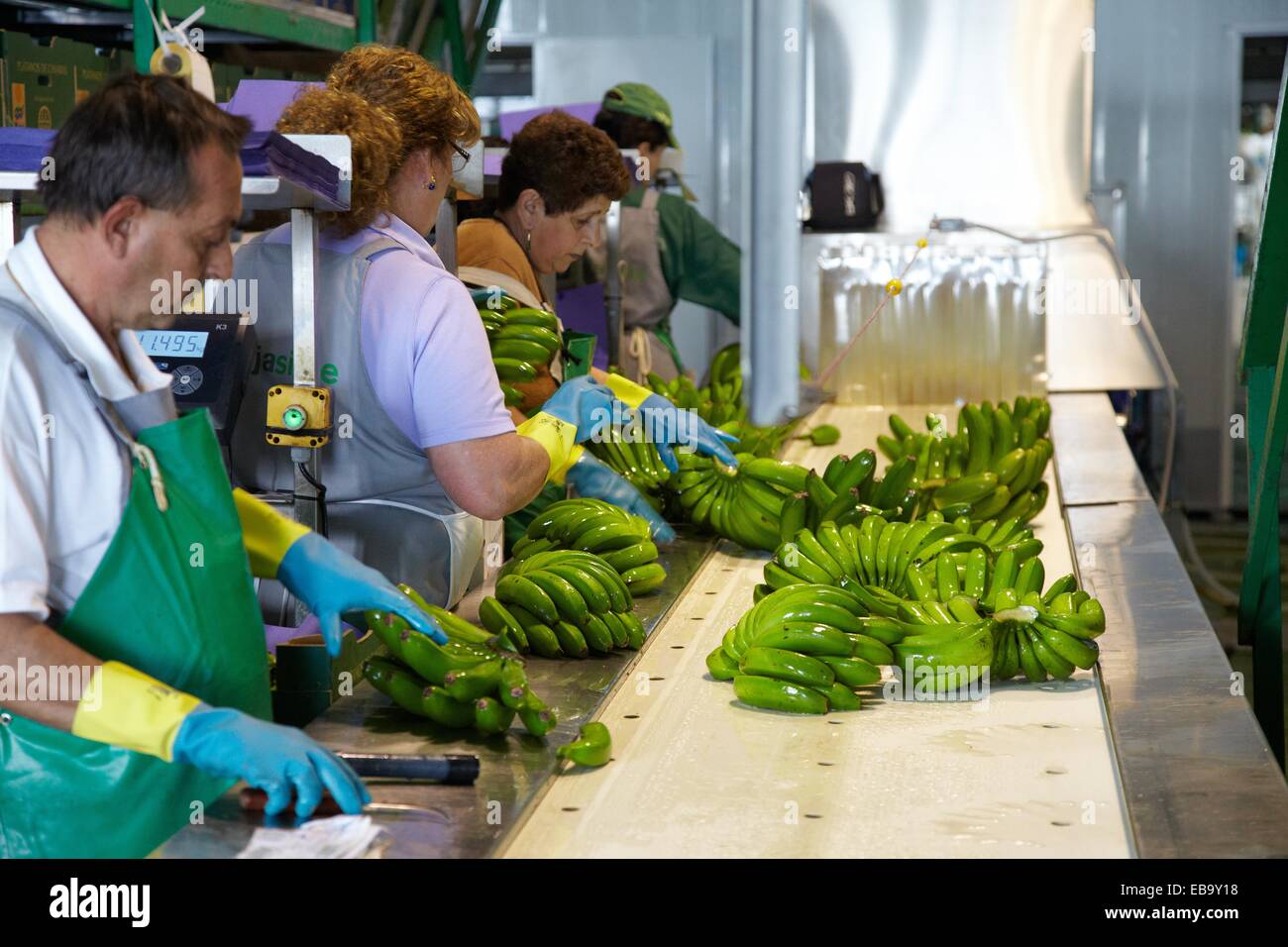 Handling line hi-res stock photography and images - Alamy