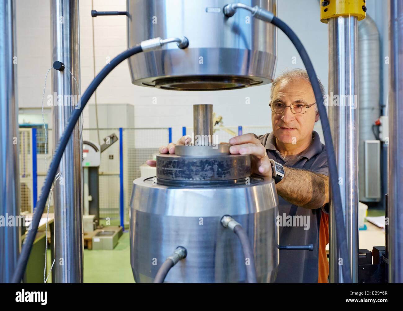 Test compression hi-res stock photography and images - Alamy