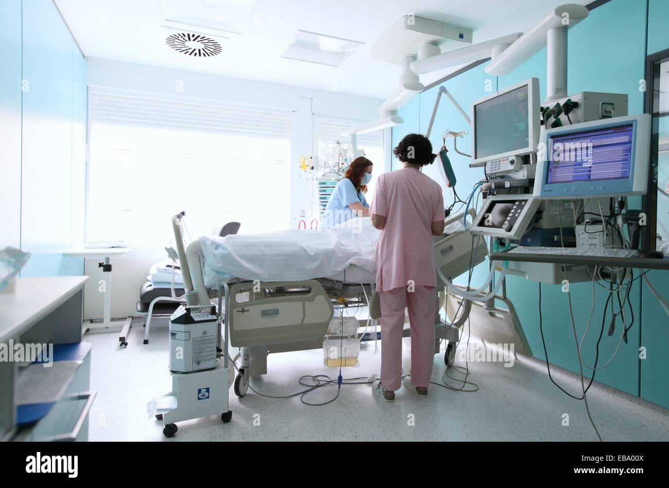 Icu Nurse Stock Photos & Icu Nurse Stock Images - Alamy