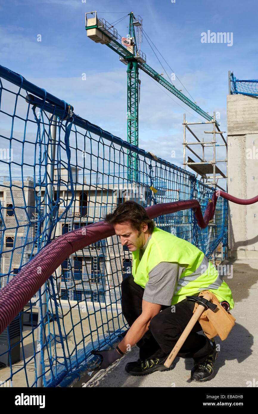 Mason crane hi-res stock photography and images - Alamy