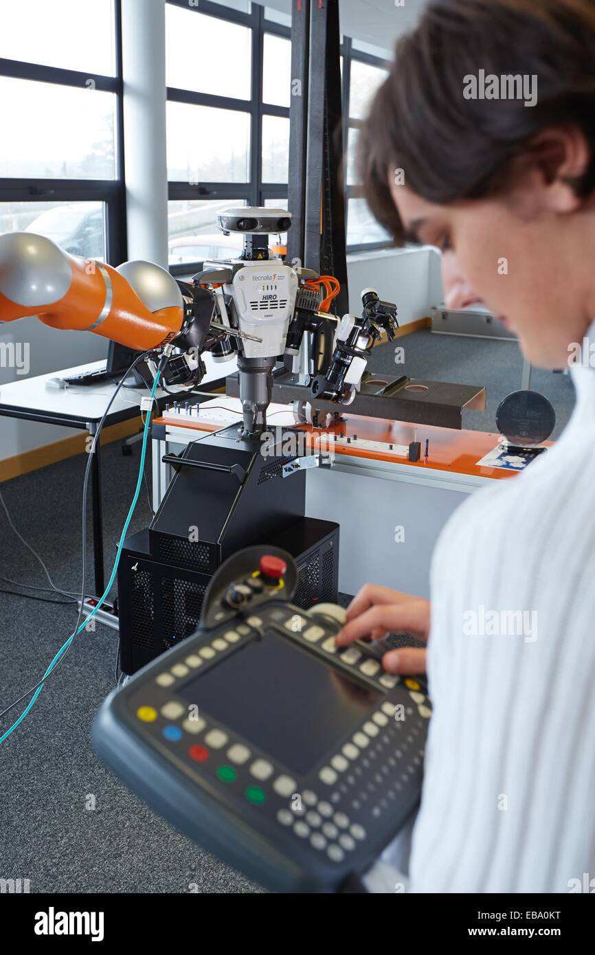 Hiro robot humanoid robot hi-res stock photography and images - Alamy