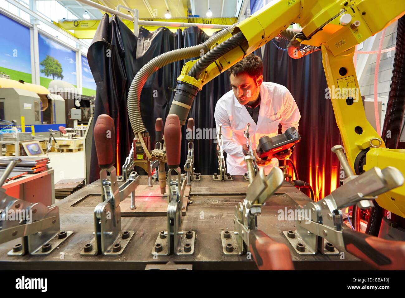 Shipweld Monitoring the joint geometry for adaptive control of welding ...