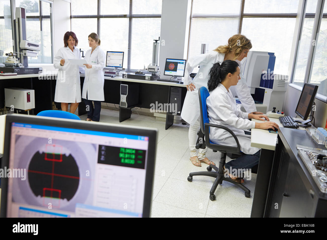 Lab measurement hi-res stock photography and images - Alamy