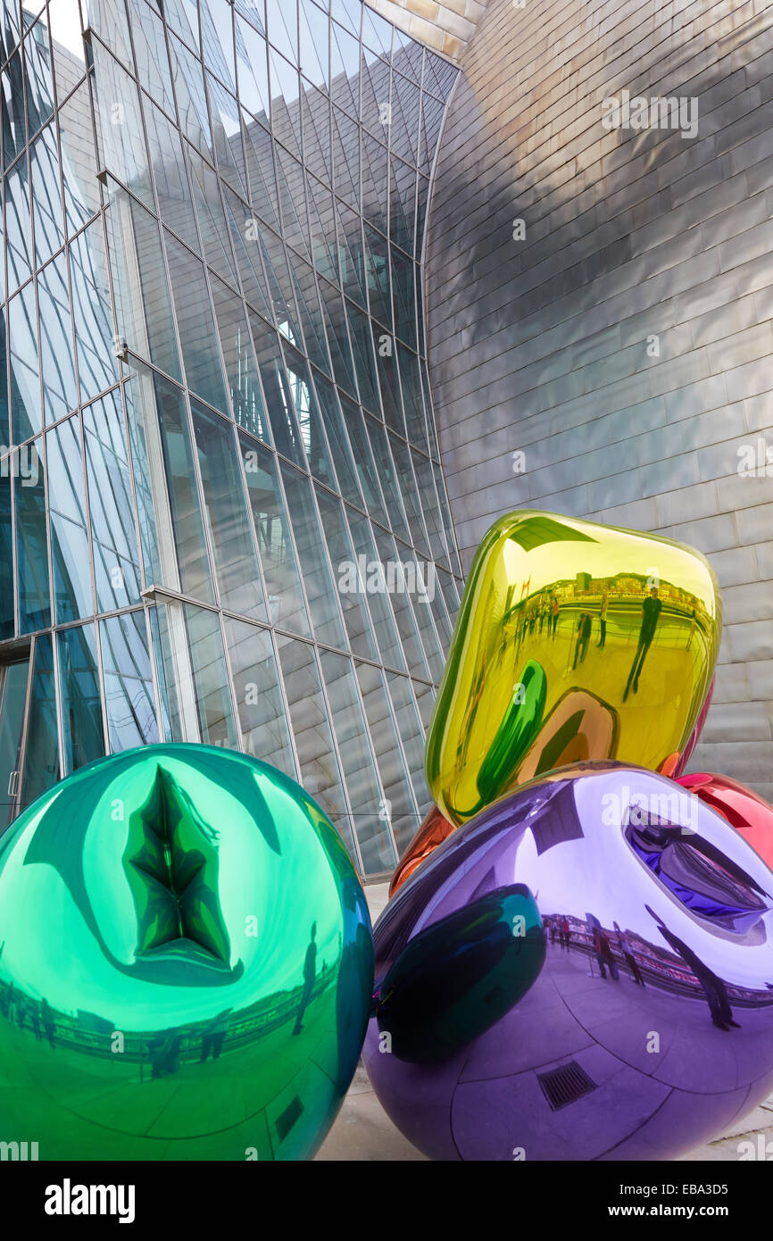Jeff koons tulip flower sculpture hi-res stock photography and images ...