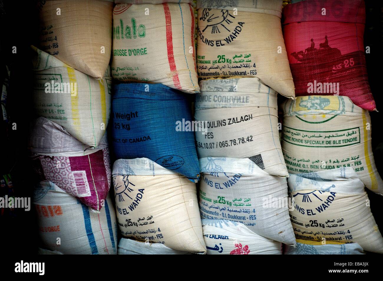 Sacks grain hi-res stock photography and images - Alamy
