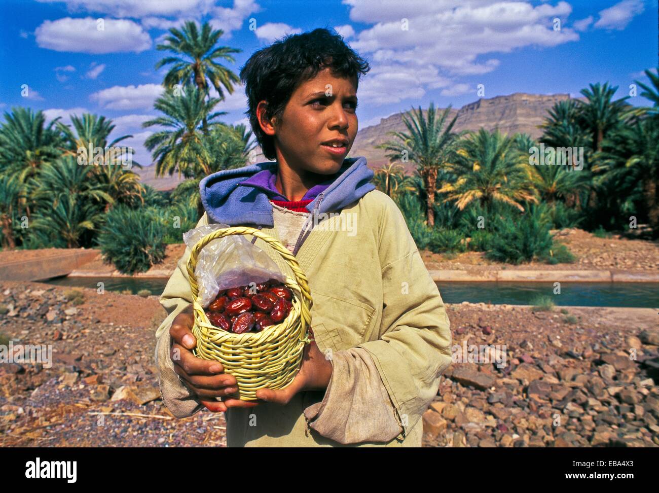 Child with dates hi-res stock photography and images - Alamy