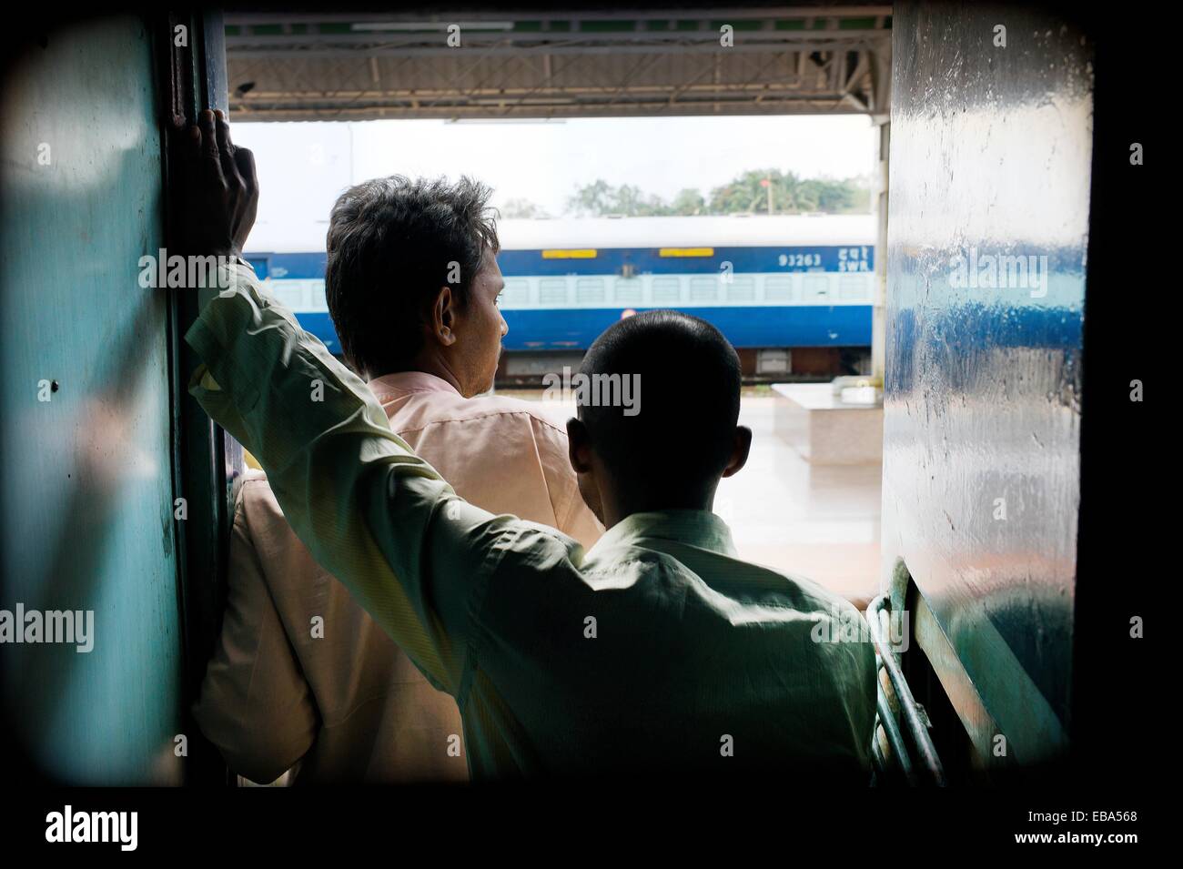 Looking through the train door hi-res stock photography and images - Alamy