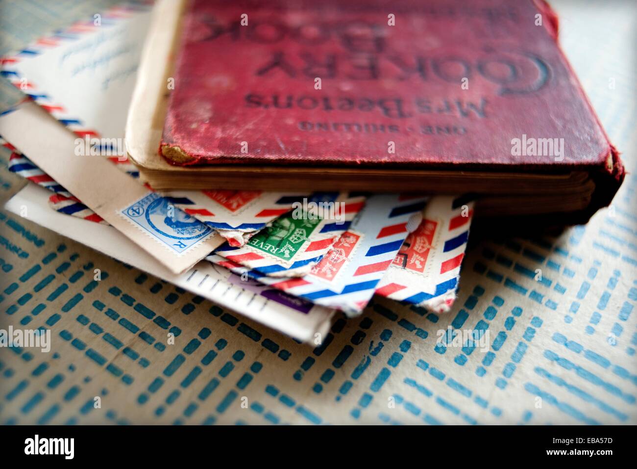 Old letters hi-res stock photography and images - Alamy