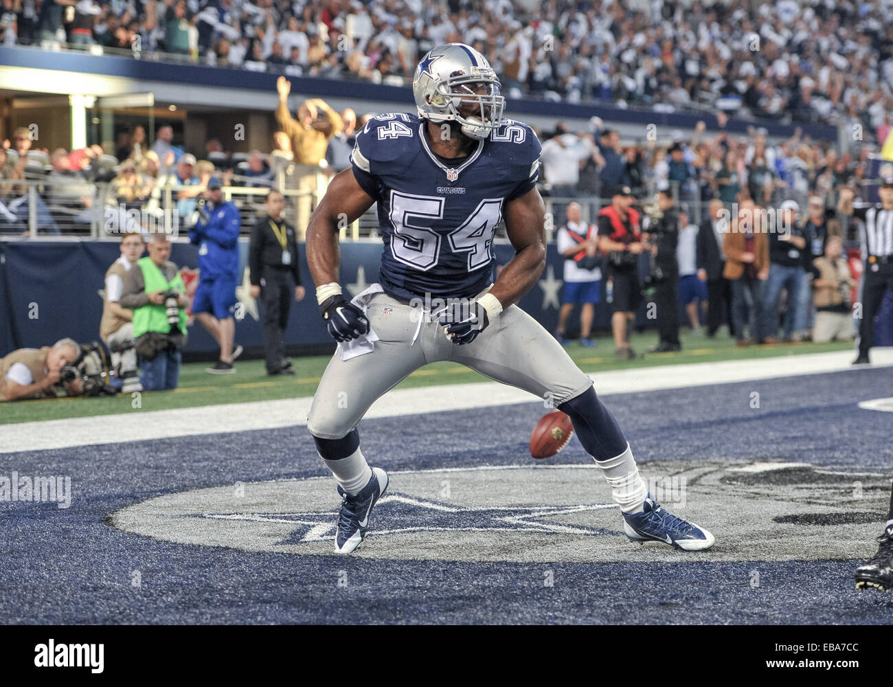 Arlington, Texas, USA. 27th Nov, 2014. Dallas Cowboys outside ...