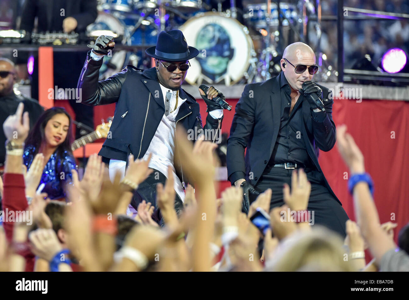Pitbull singer hi-res stock photography and images - Alamy
