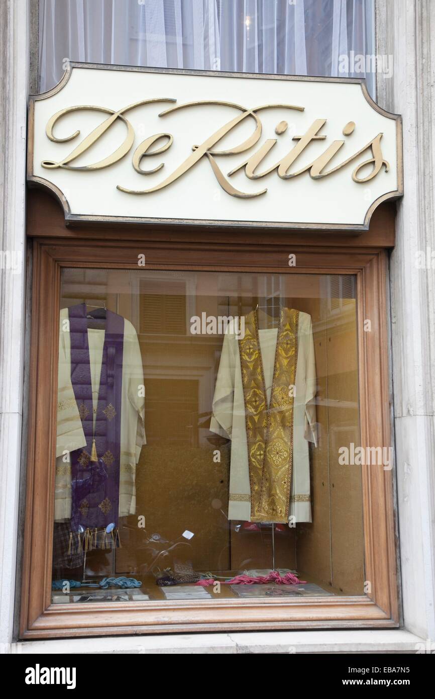 Italy stole hi-res stock photography and images - Alamy