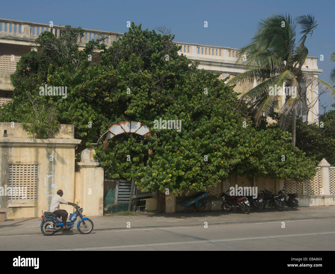 Traditional French architecture in the union territory of Pondicherry ...