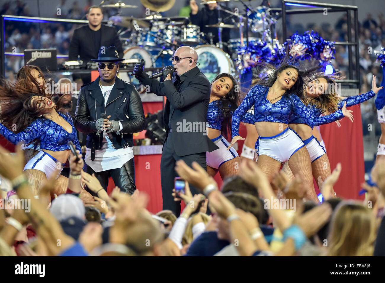 Arlington, Texas, USA. 27th Nov, 2014. Singer Pitbull and Ne-Yo and ...