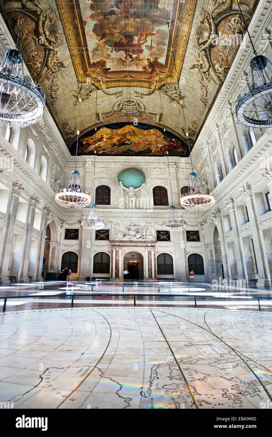 Amsterdam royal palace interior hi-res stock photography and images - Alamy