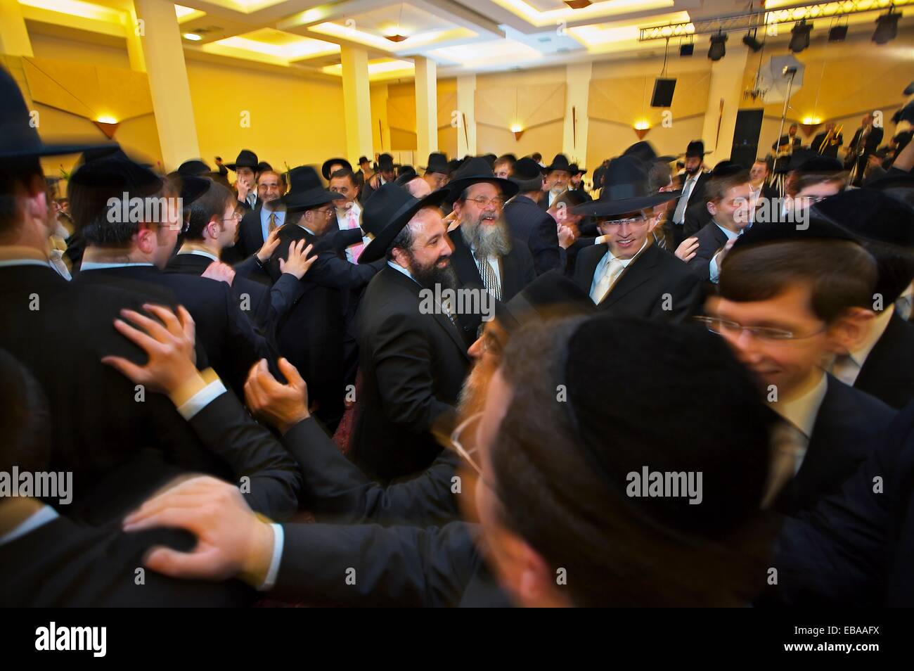 Wedding banquet dancing hi-res stock photography and images - Alamy