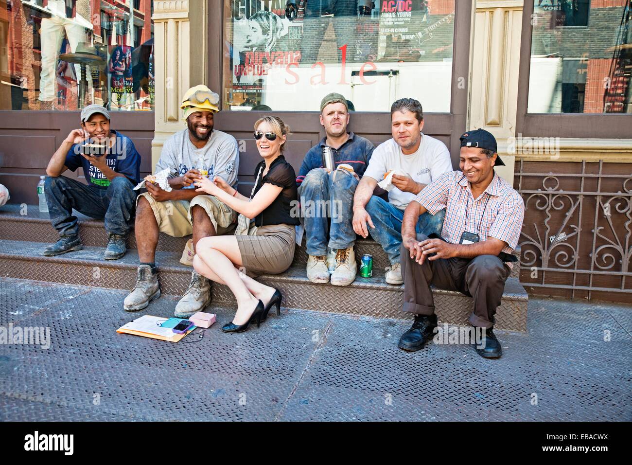 New york city workers hi-res stock photography and images - Alamy