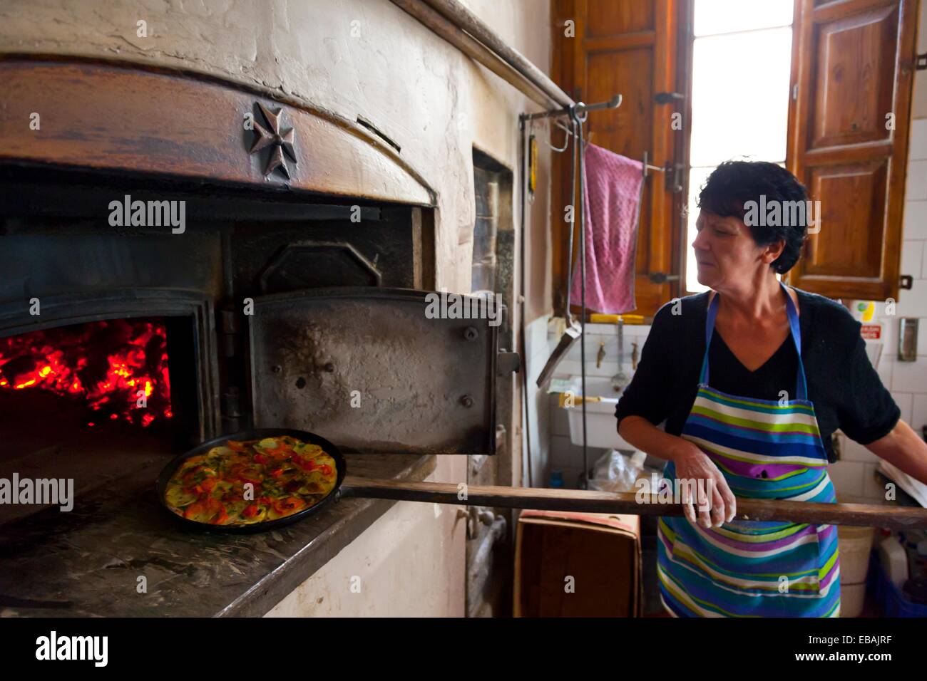 Village bakery inside hi-res stock photography and images - Alamy