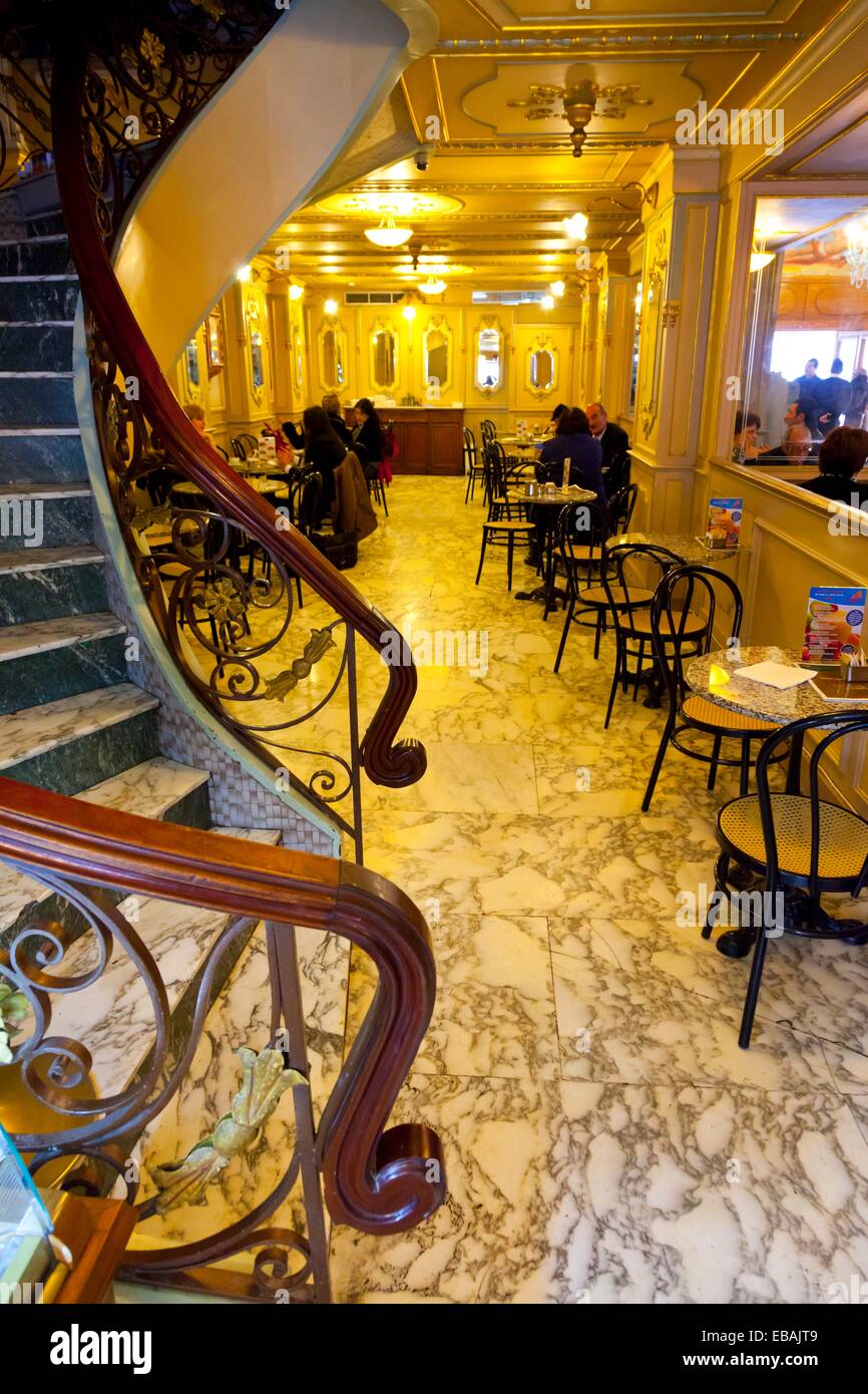 Valletta cordina cafe hi-res stock photography and images - Alamy