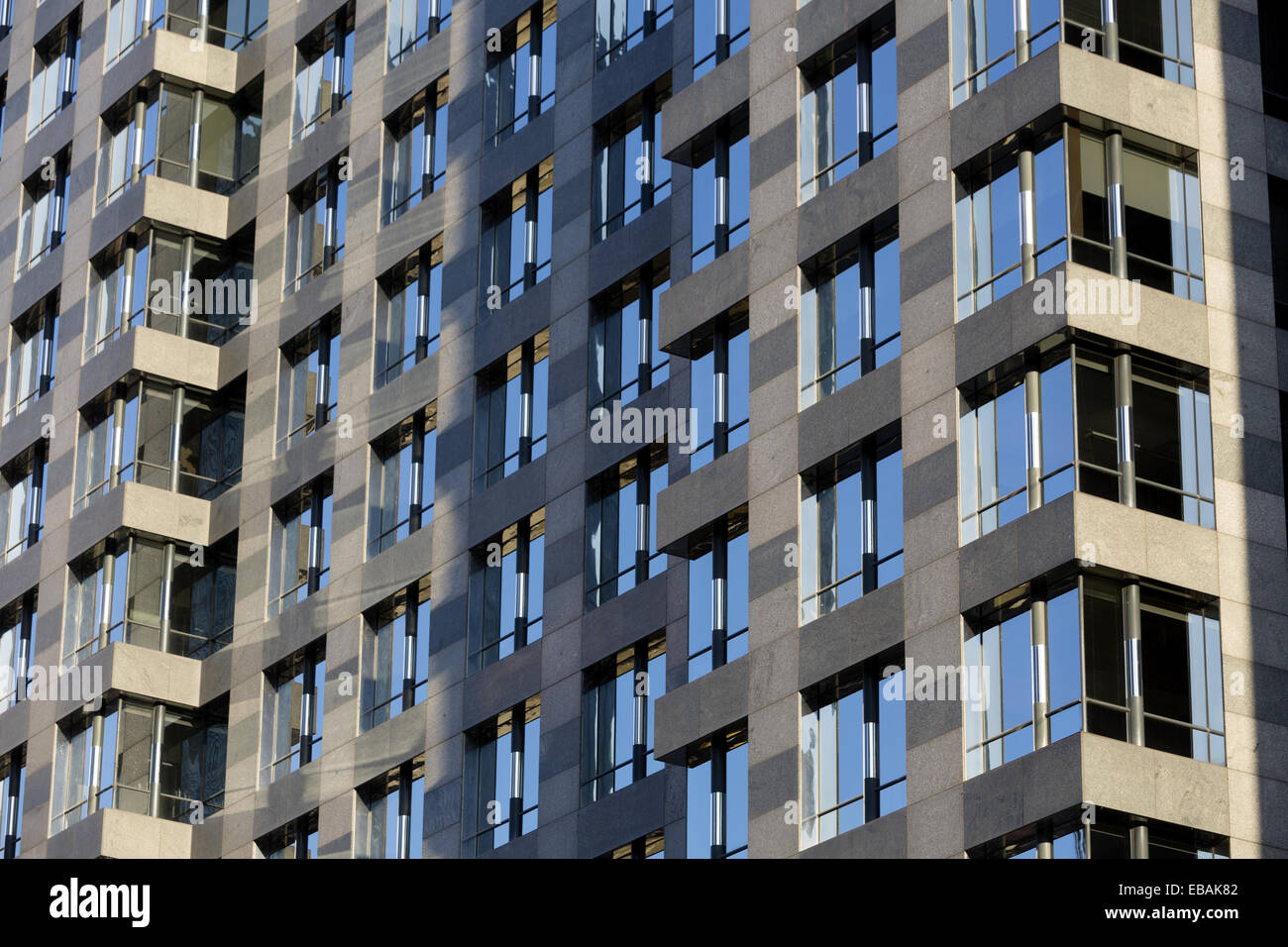 35 West Wacker (Kevin Roche architect) Chicago Illinois USA Stock Photo ...