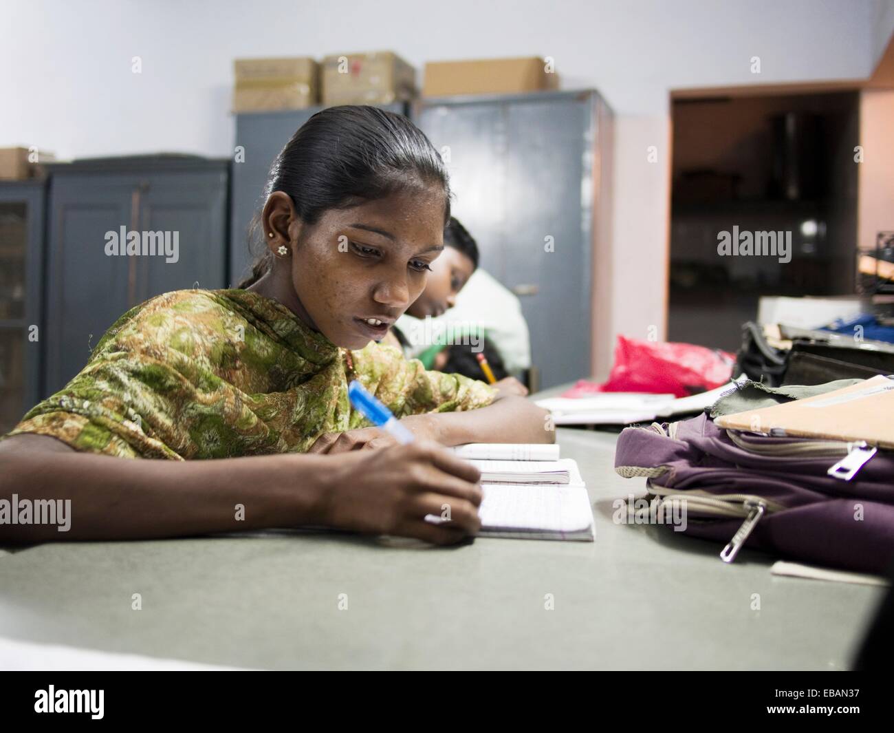 Elementary school reading program hi-res stock photography and images ...