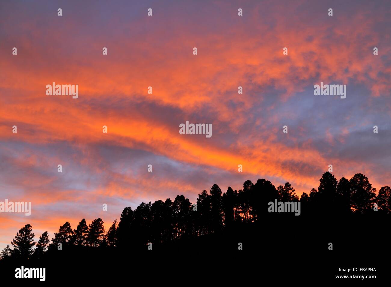 Setting over a ridge hi-res stock photography and images - Alamy