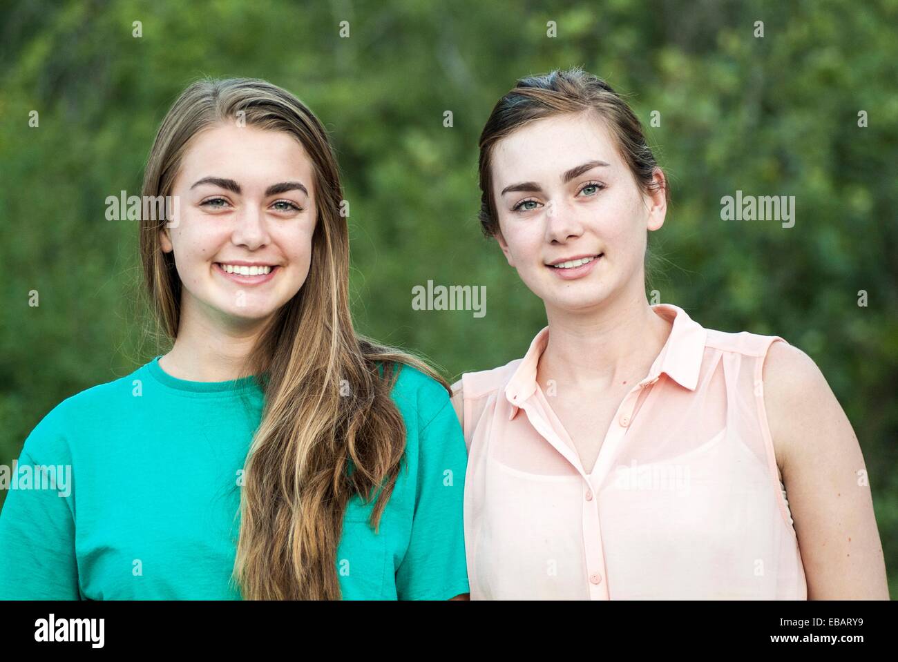16 to 25 years old hi-res stock photography and images - Alamy