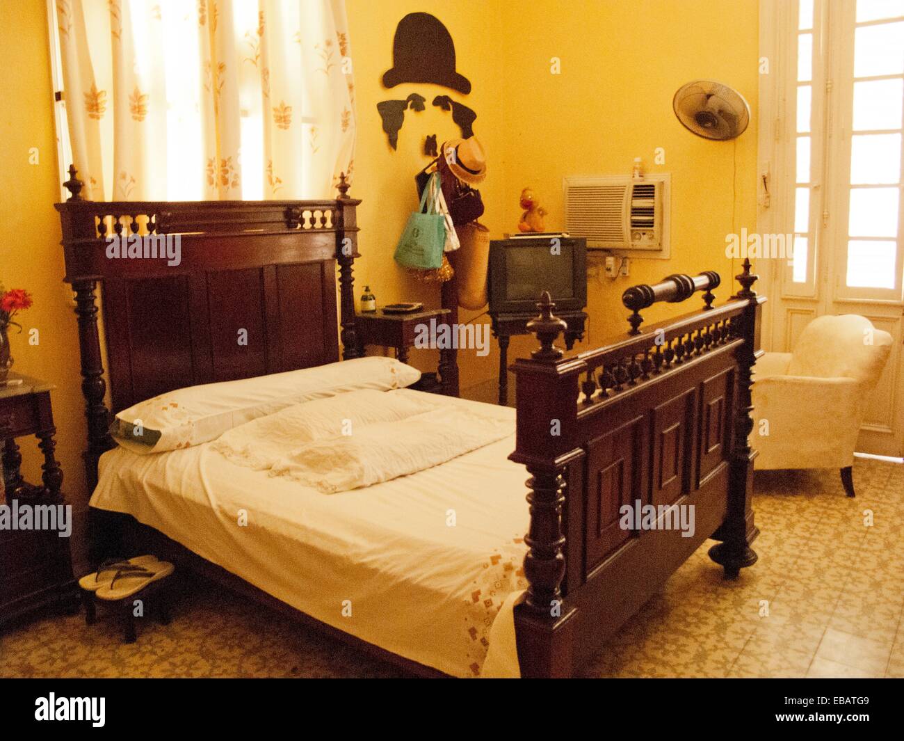 Antique bed in old mansion Stock Photo - Alamy